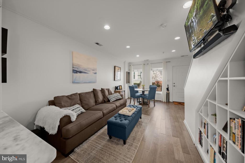 1043 5Th St SE, Washington, DC 20003 - Townhome Rentals in Washington ...