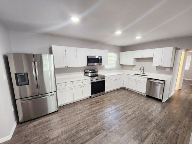 14736 63rd Way N, Clearwater, FL 33760 | Apartments.com