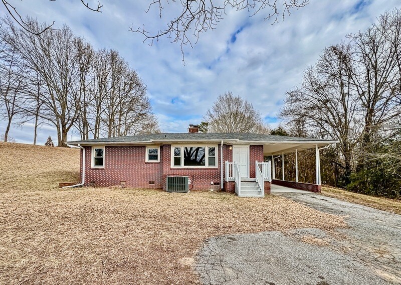 7 Perry St, Liberty, SC 29657 - House Rental in Liberty, SC ...