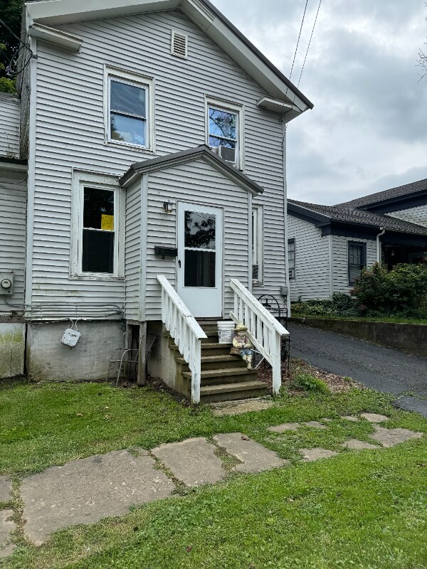 8 Lock St Unit 4, Phoenix, NY 13135 | Apartments.com