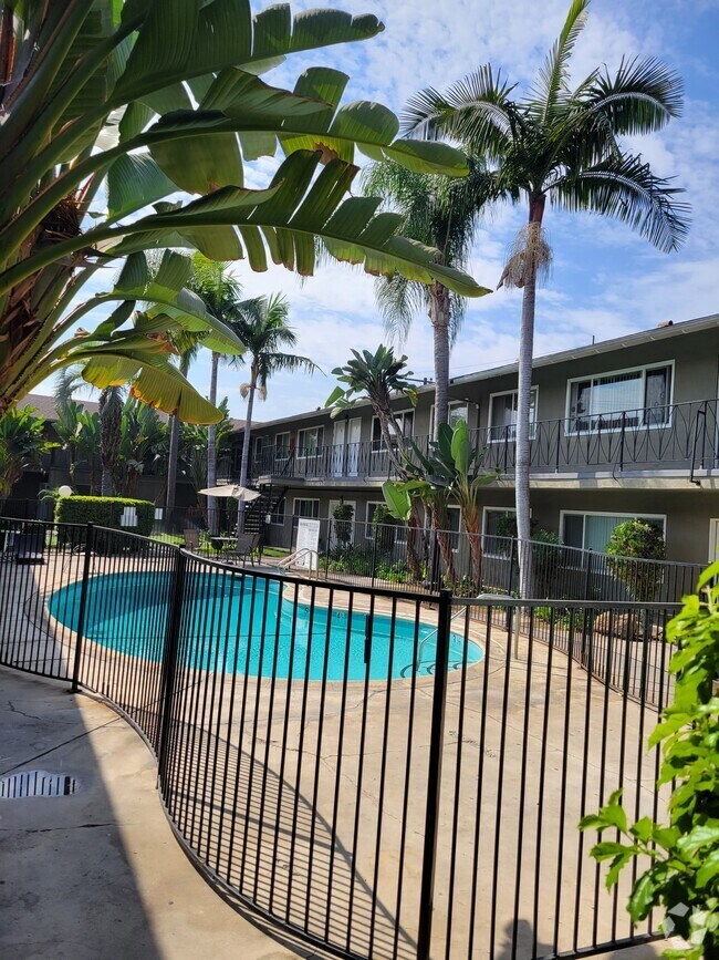 Paramount CA Studio Apartments for Rent under $3,400