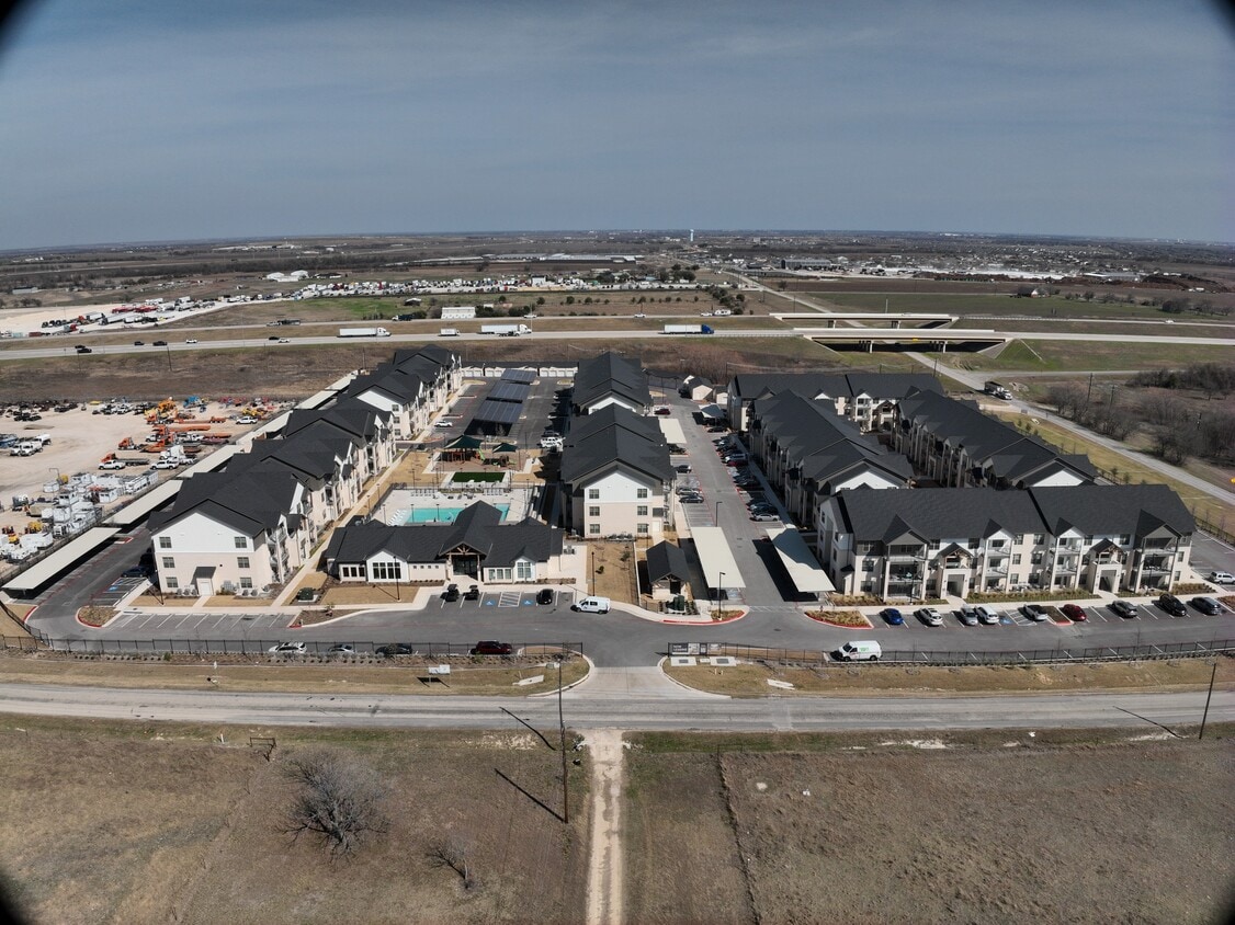 The Preserve at Mustang Creek - 1401 County Road 118 Round Rock, TX ...