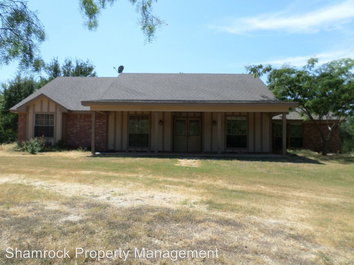 1273 Pete Russell Loop, China Spring, TX 76633 - House Rental in China ...