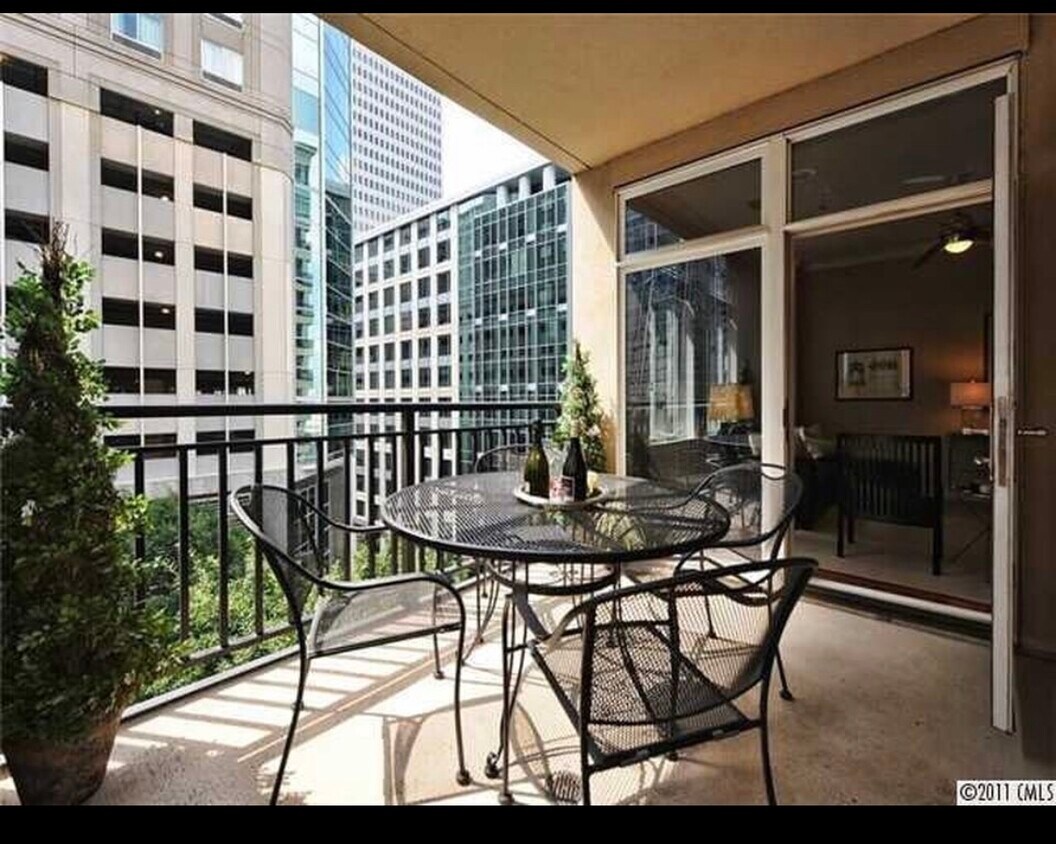 230 S Tryon St Unit 606, Charlotte, NC 28202 - Condo for Rent in ...