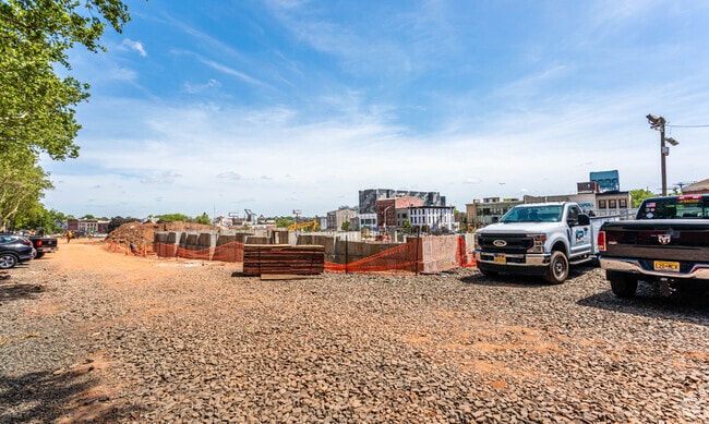 Vermella Broad Street - 349-377 Broad St Newark, NJ - Apartments for ...