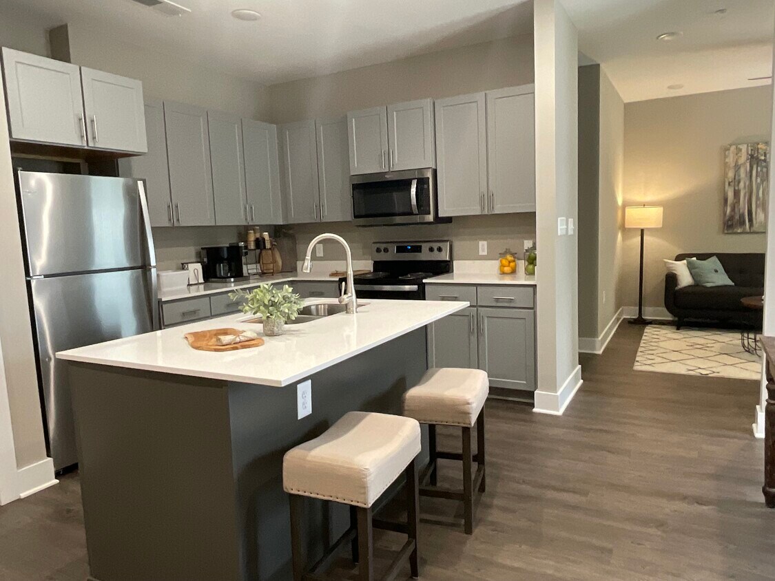 Trails at Hunter Pointe Apartments - 1006 Beatty Blvd Gallatin, TN ...