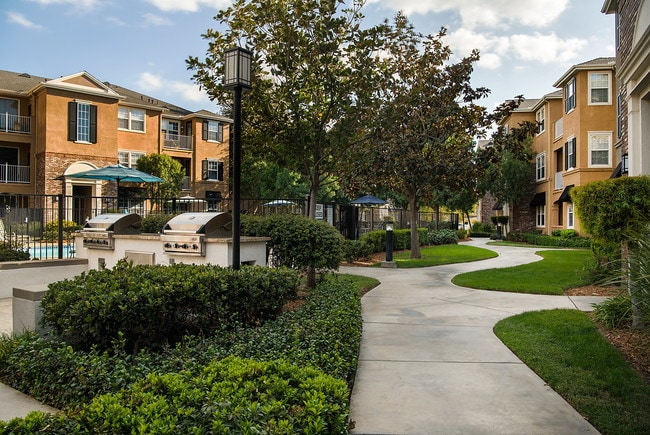 Bridgeport Coast Apartments - Santa Clarita, CA | Apartments.com