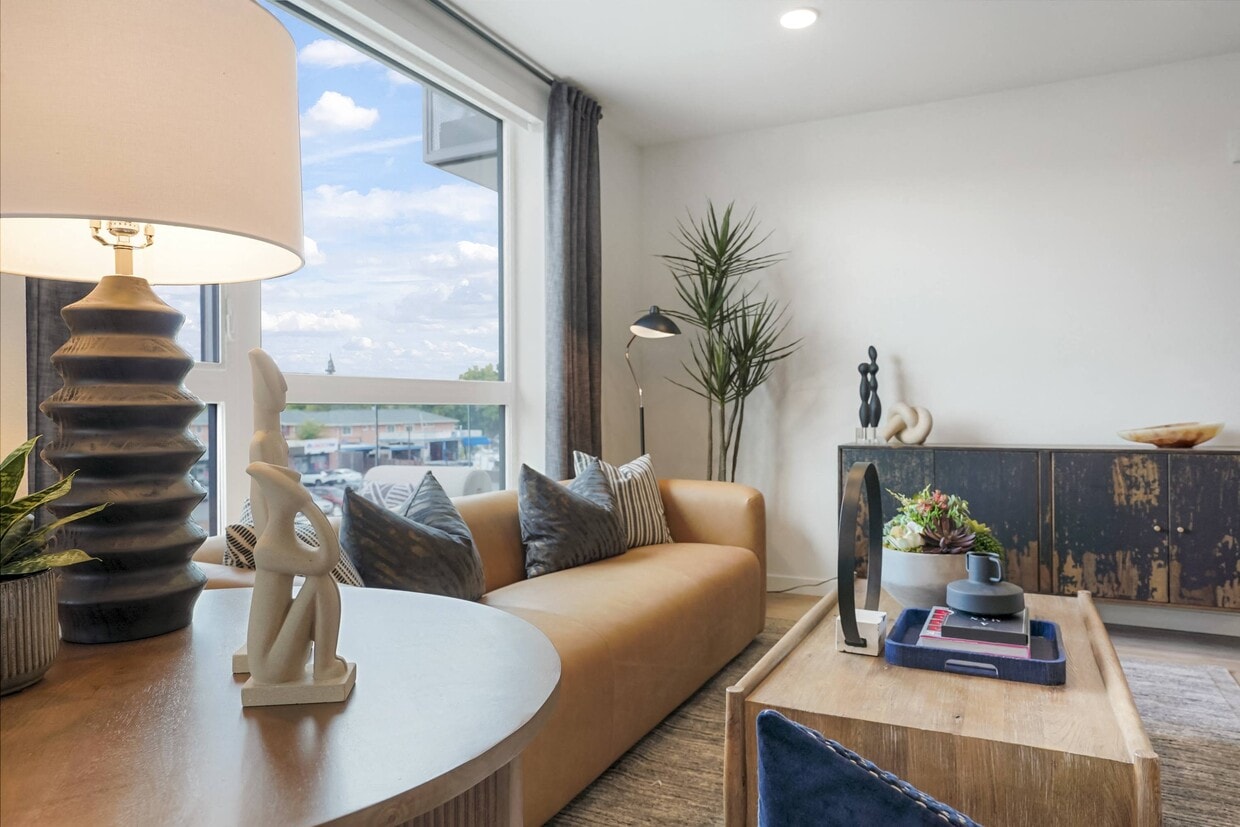 Maxwell at Bascom - 1350 S Bascom Ave San Jose, CA 95128 | Apartments.com