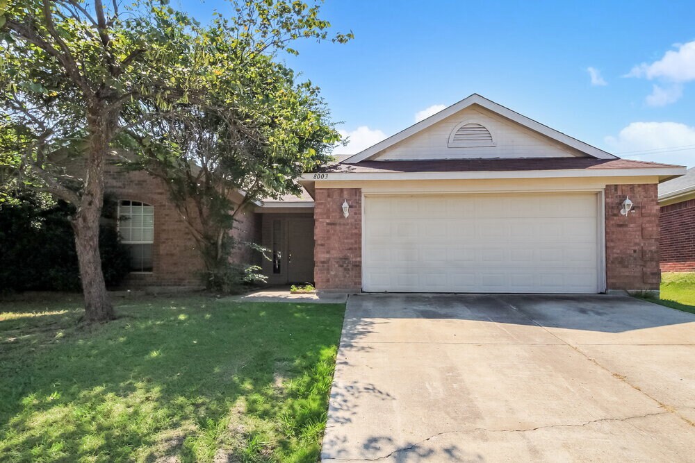 8003 Condor Ct, Arlington, TX 76001 | Apartments.com