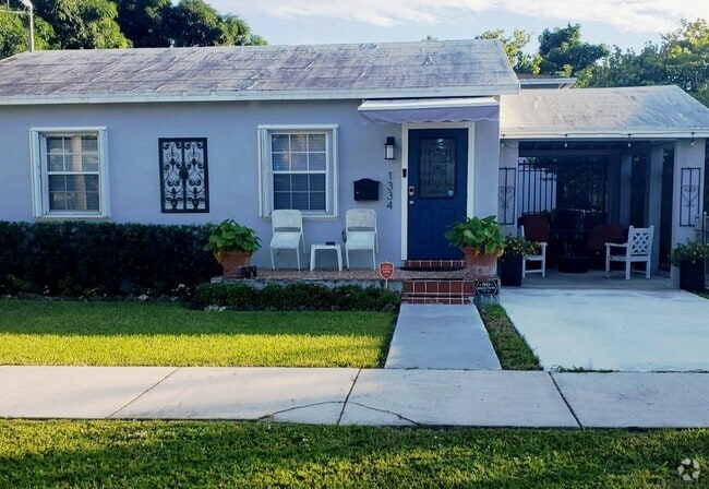 Santa Clara Apartments for Rent with Hardwood Floors - Miami, FL - 1 ...