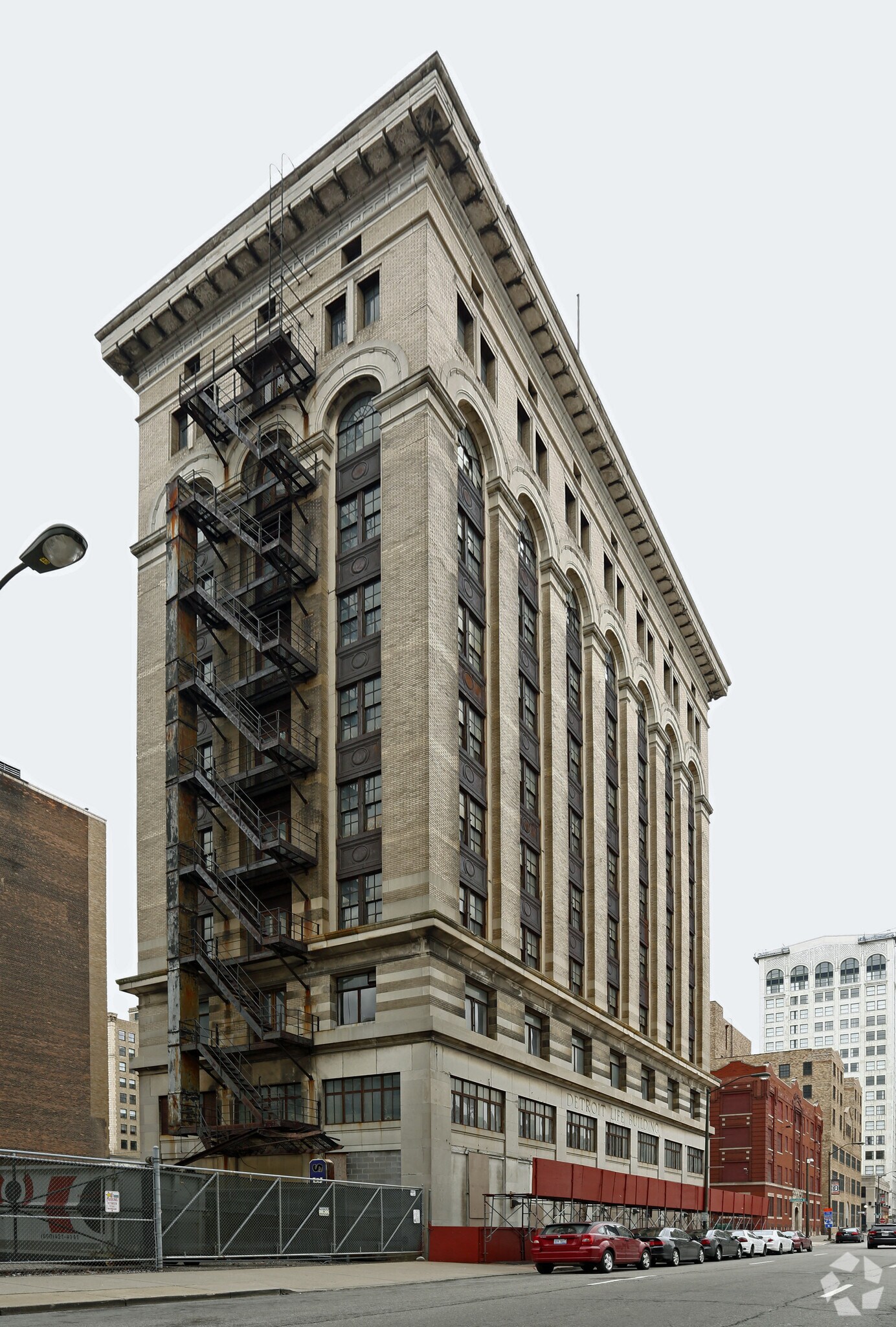 Detroit Life Building Apartments - 2210 Park Ave Detroit, MI 48201 ...