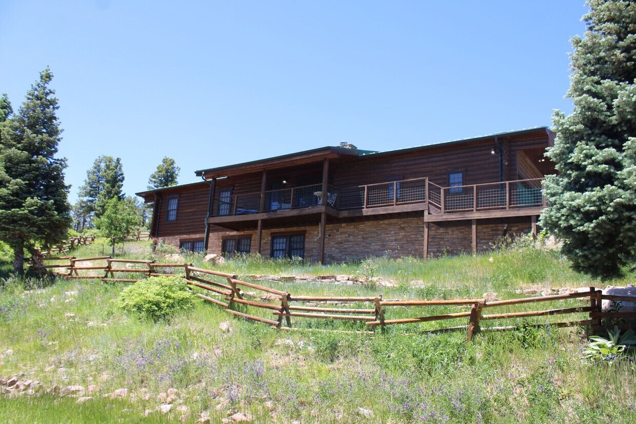 8774 Ridge Rd, Beulah, CO 80906 - House Rental in Beulah, CO ...