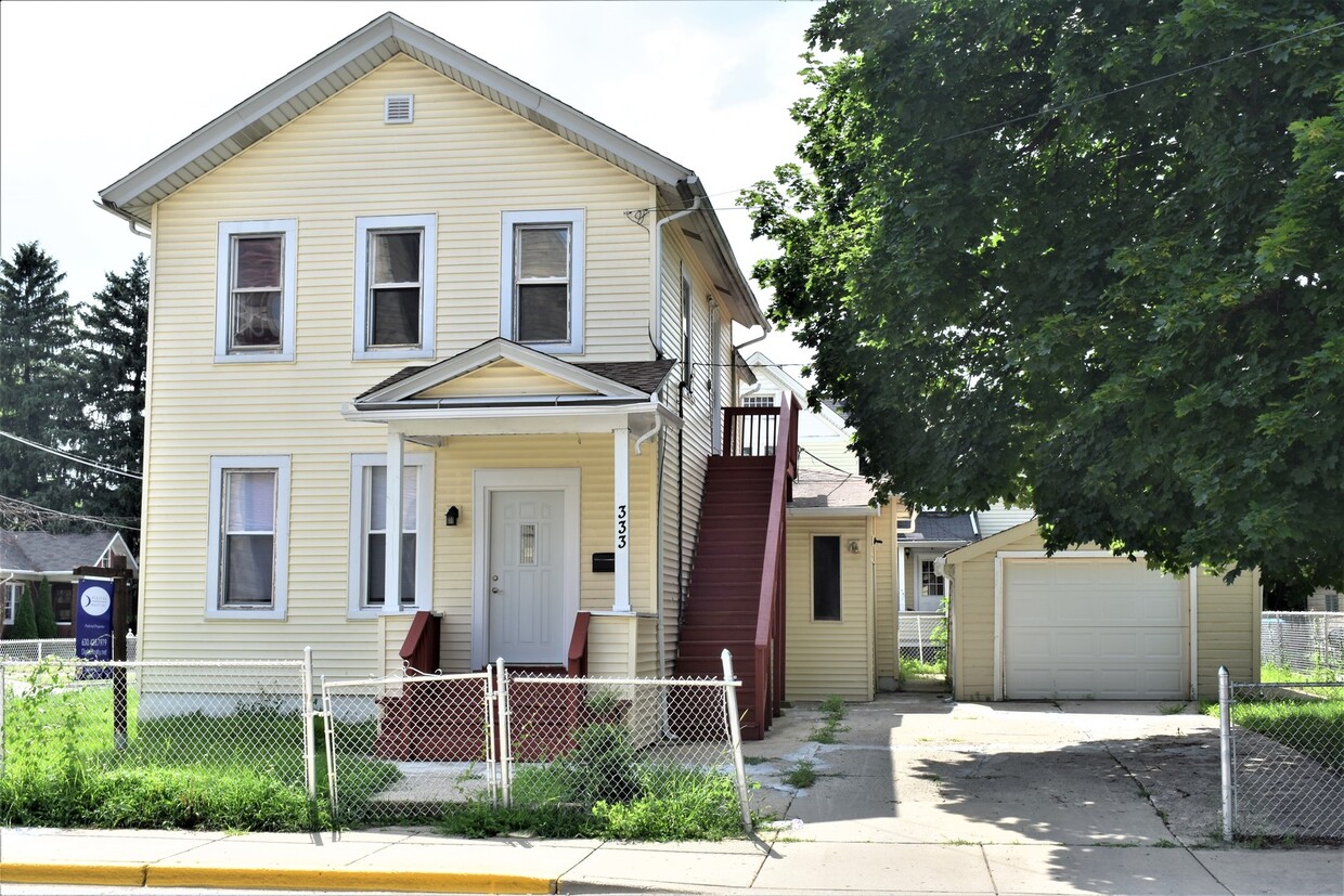 333 Jackson St, Aurora, IL 60505 - House Rental in Aurora, IL ...