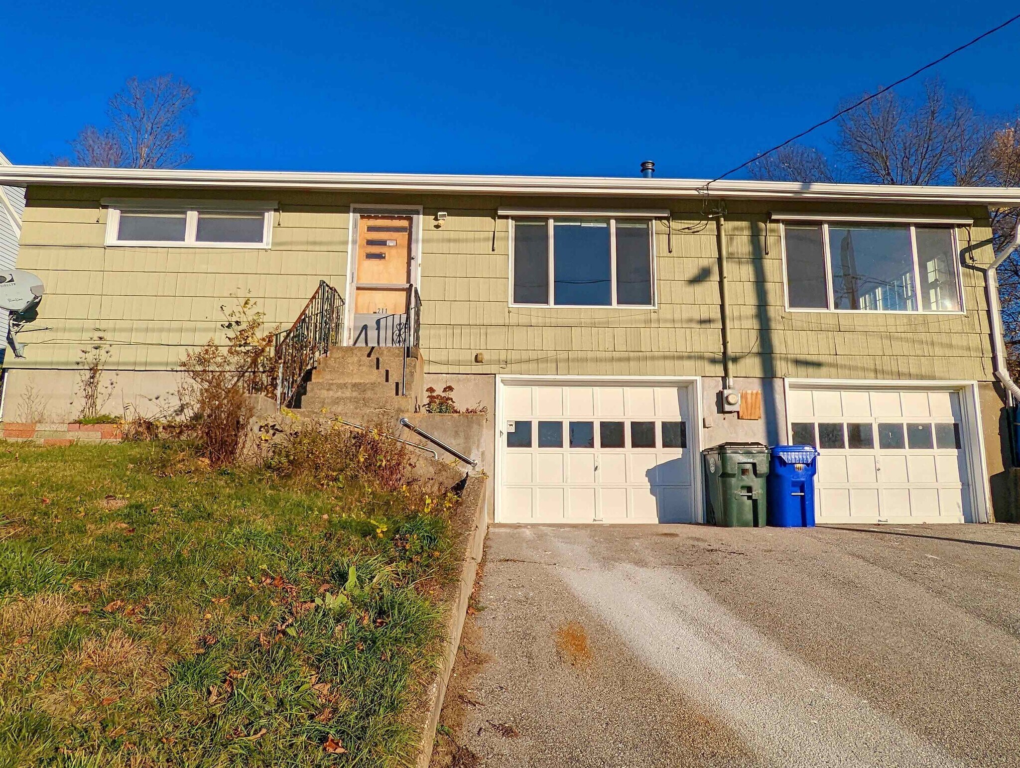 211 Rhode Island Ave, Manchester, NH 03104 - House Rental in Manchester ...