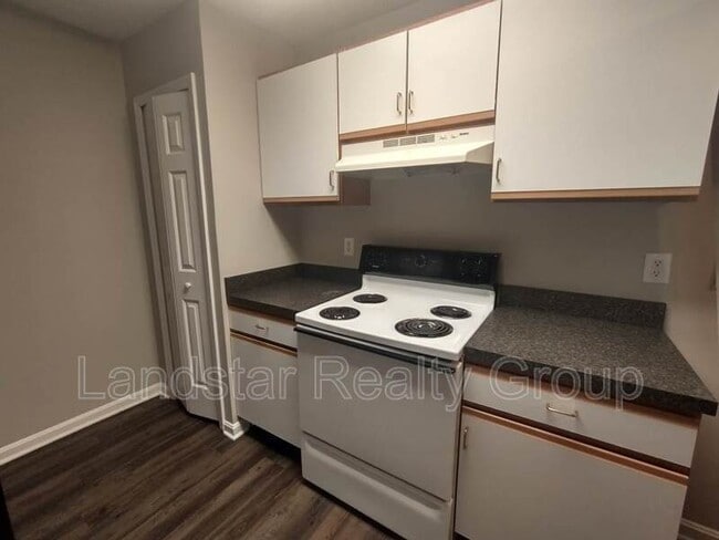 4901 Villa Fair Rd, Louisville, KY 40291 - Townhome Rentals in ...