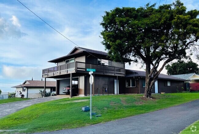 Maui Uplands Apartments for Rent with Hardwood Floors - Makawao, HI - 1 ...