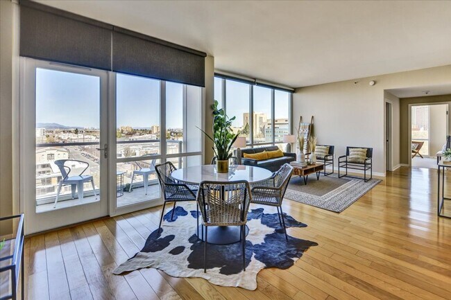 Luxury 8th Floor Corner Condo, Pool, Secur... - Condo for Rent in ...