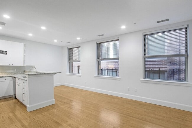 143 Boylston St Unit 143, Boston, MA 02130 - 143 Boylston St Boston, MA ...