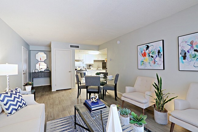 Summers Point Apartments - Apartments in Glendale, AZ | Apartments.com