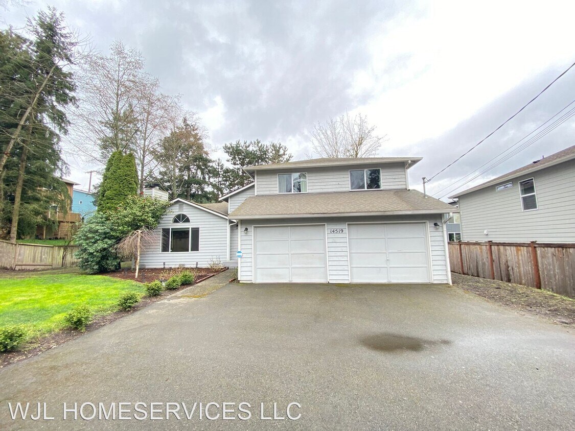 14519 37th Ave NE, Lake Forest Park, WA 98155 - House Rental in Lake ...