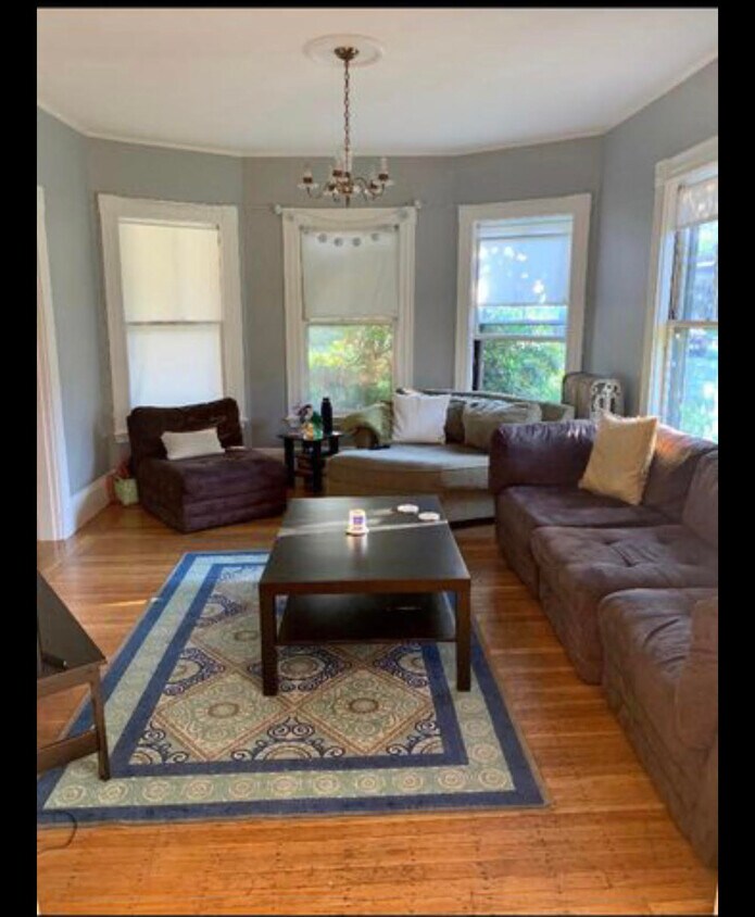 41 Emery St, Medford, MA 02155 - House Rental in Medford, MA ...