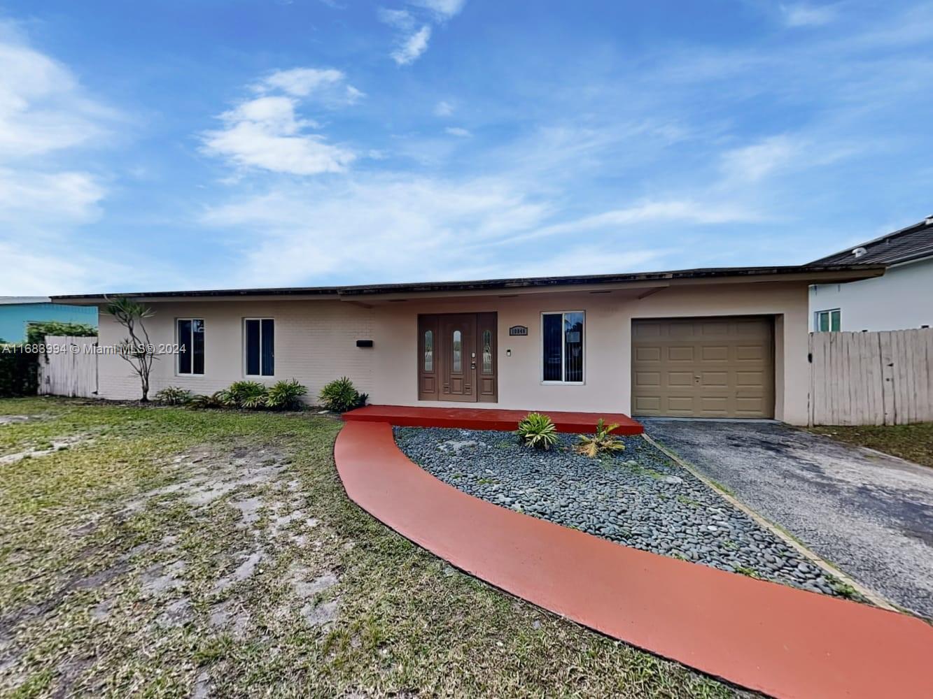 10840 Sw 32nd St, Miami, FL 33165 - House Rental in Miami, FL ...