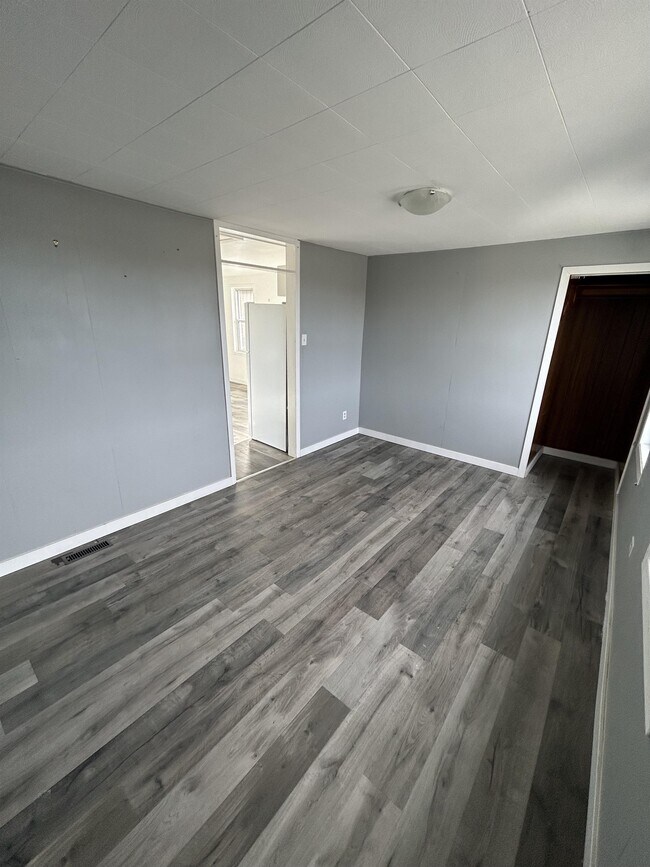 294 Frood Rd, Greater Sudbury, ON P3C 2L3 - Townhouse for Rent in ...