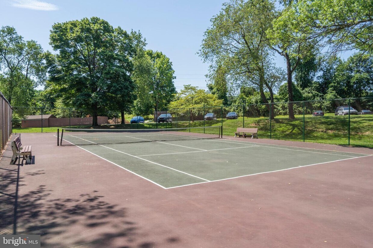 83 Old Forge Crossing, Devon, PA 19333 - Room for Rent in Devon, PA ...