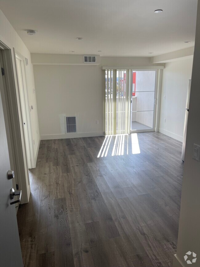 Apartments for Rent in 91324 | Apartments.com