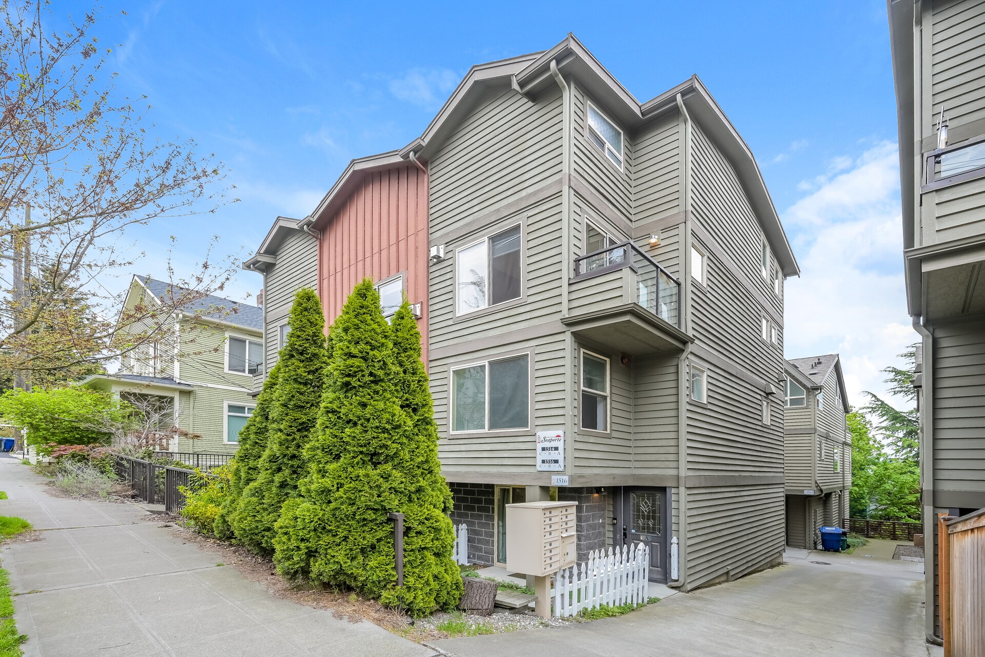 1516 Taylor Ave N, Seattle, WA 98109 - Townhome Rentals in Seattle WA ...