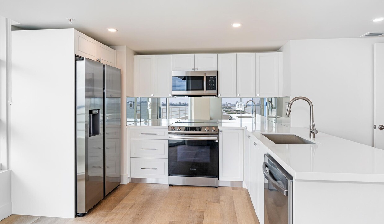 The Hamilton Apartments - 555 Ne 34th St Miami, FL 33137 | Apartments.com