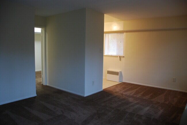 Westover Court Apartments - 5740 16th St Arlington, VA - Apartments for ...