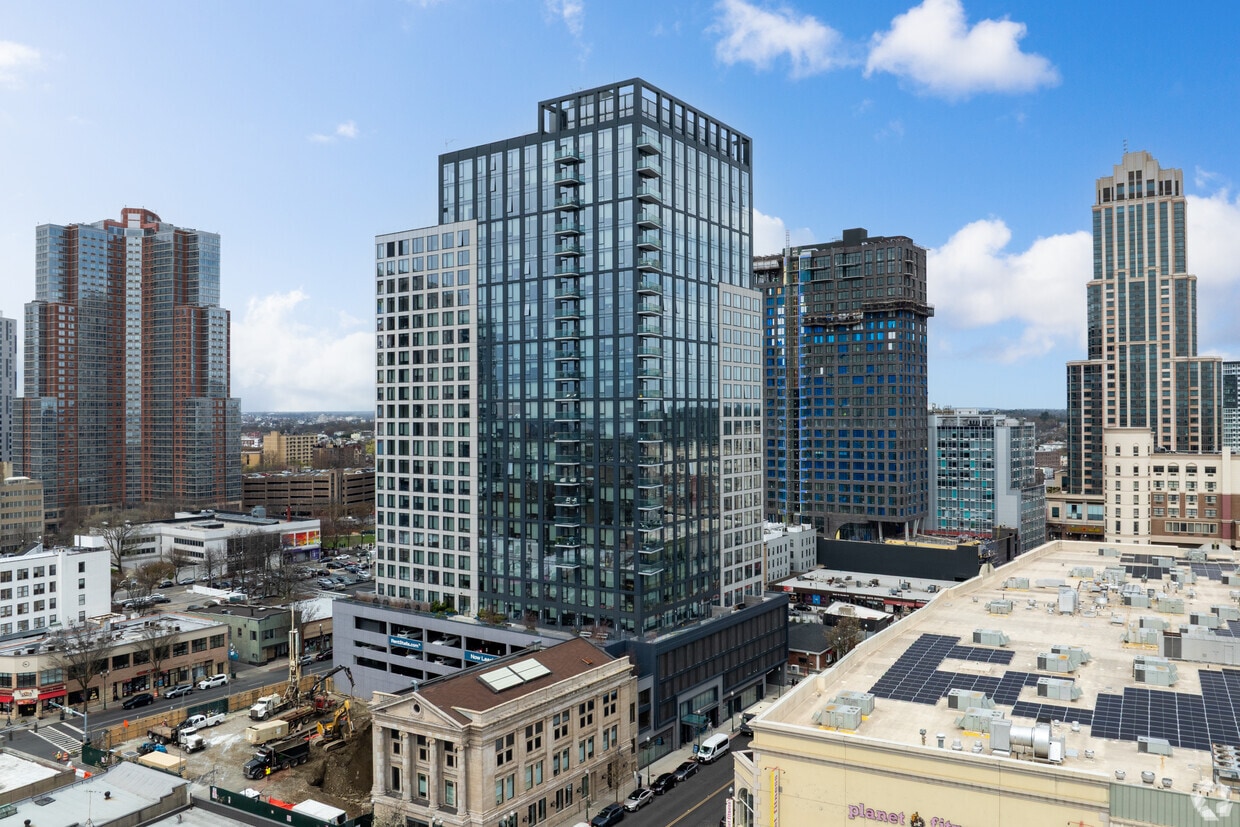 Stella - 10 Lecount Pl New Rochelle, NY 10801 | Apartments.com