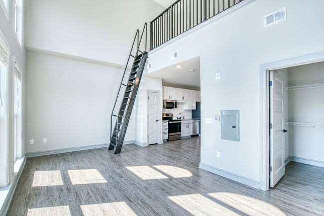 655 East Bay - 655 E Bay St Charleston, SC | Apartments.com