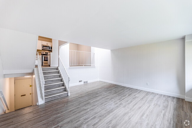 Apartments, Condos and Houses for Rent in Waterloo, ON with Extra ...