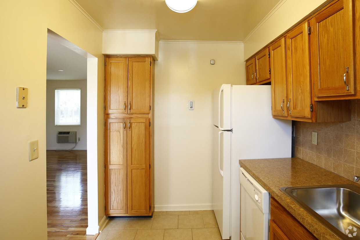 The Manor at Spring Lake, LLC - 1911A Greve Ave Spring Lake, NJ 07762 ...