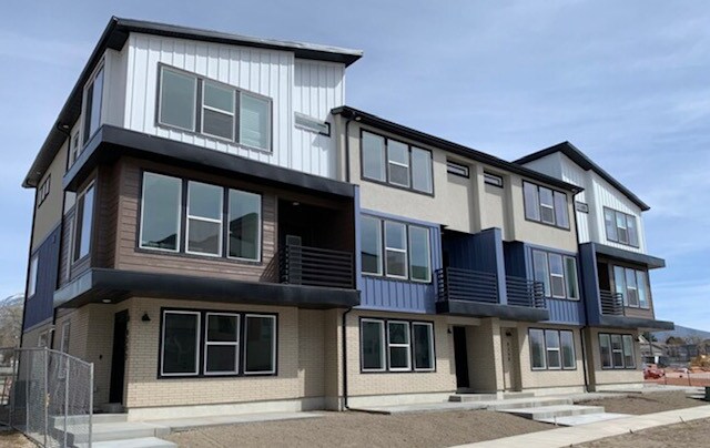 145 E Verdon Ct, Sandy, UT 84070 - Townhome Rentals in Sandy UT ...