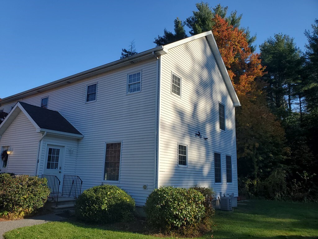 6 Caesar Jones Way, Bedford, MA 01730 - Townhome Rentals in Bedford MA ...