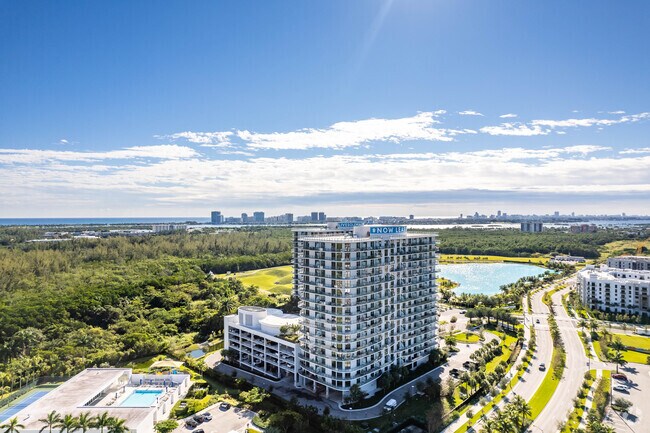 SoLe Mia Rentals Apartments - 2321 Laguna Cir North Miami, FL ...