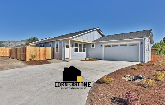 3278 Springbrook Rd, Medford, OR 97504 - House Rental in Medford, OR ...