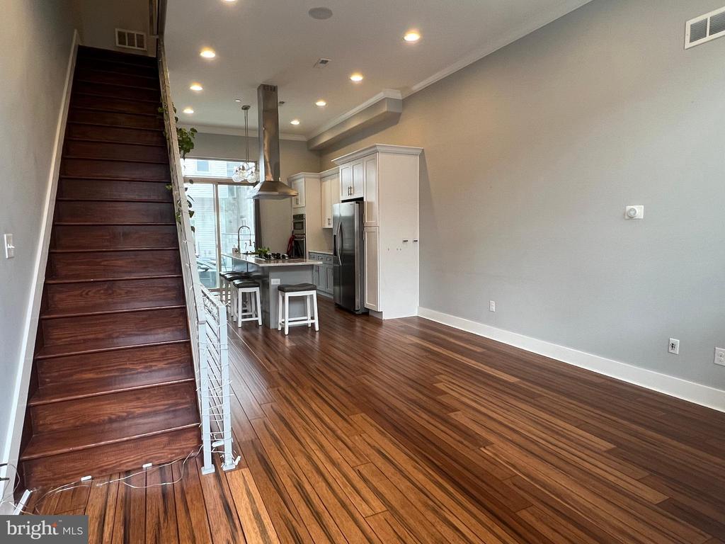 622 Pierce St, Philadelphia, PA 19148 - Townhome Rentals in ...