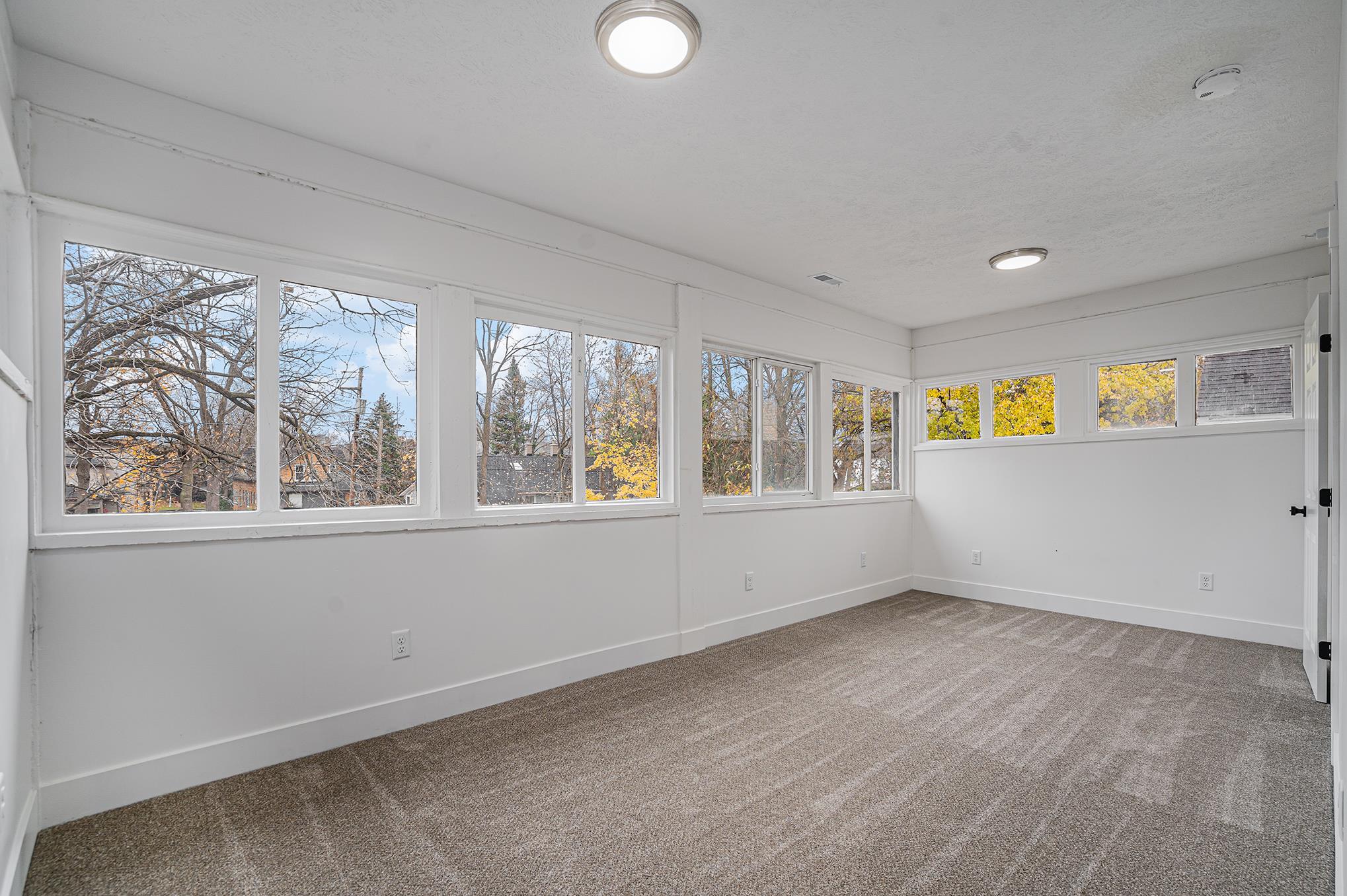 302 Stuart Ave Unit Apt 3, Kalamazoo, MI 49007 - Room for Rent in ...