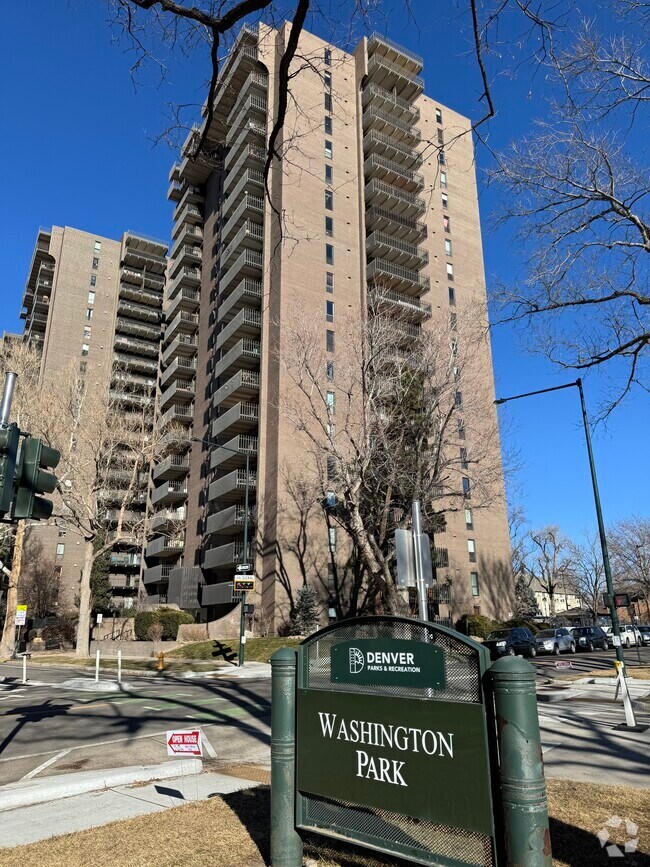 Lake View Apartments for Rent with Extra Storage - Denver, CO - 2 ...