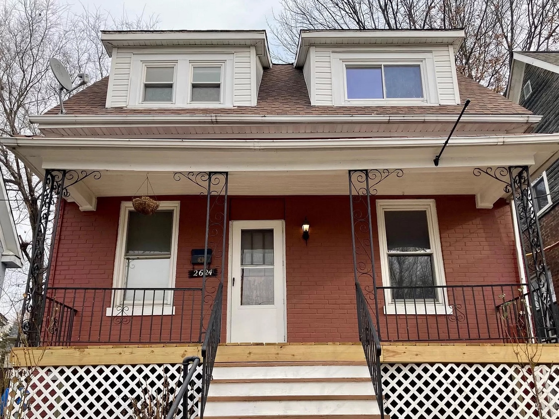 2624 Lyle Ave, Maplewood, MO 63143 - House Rental in Maplewood, MO ...