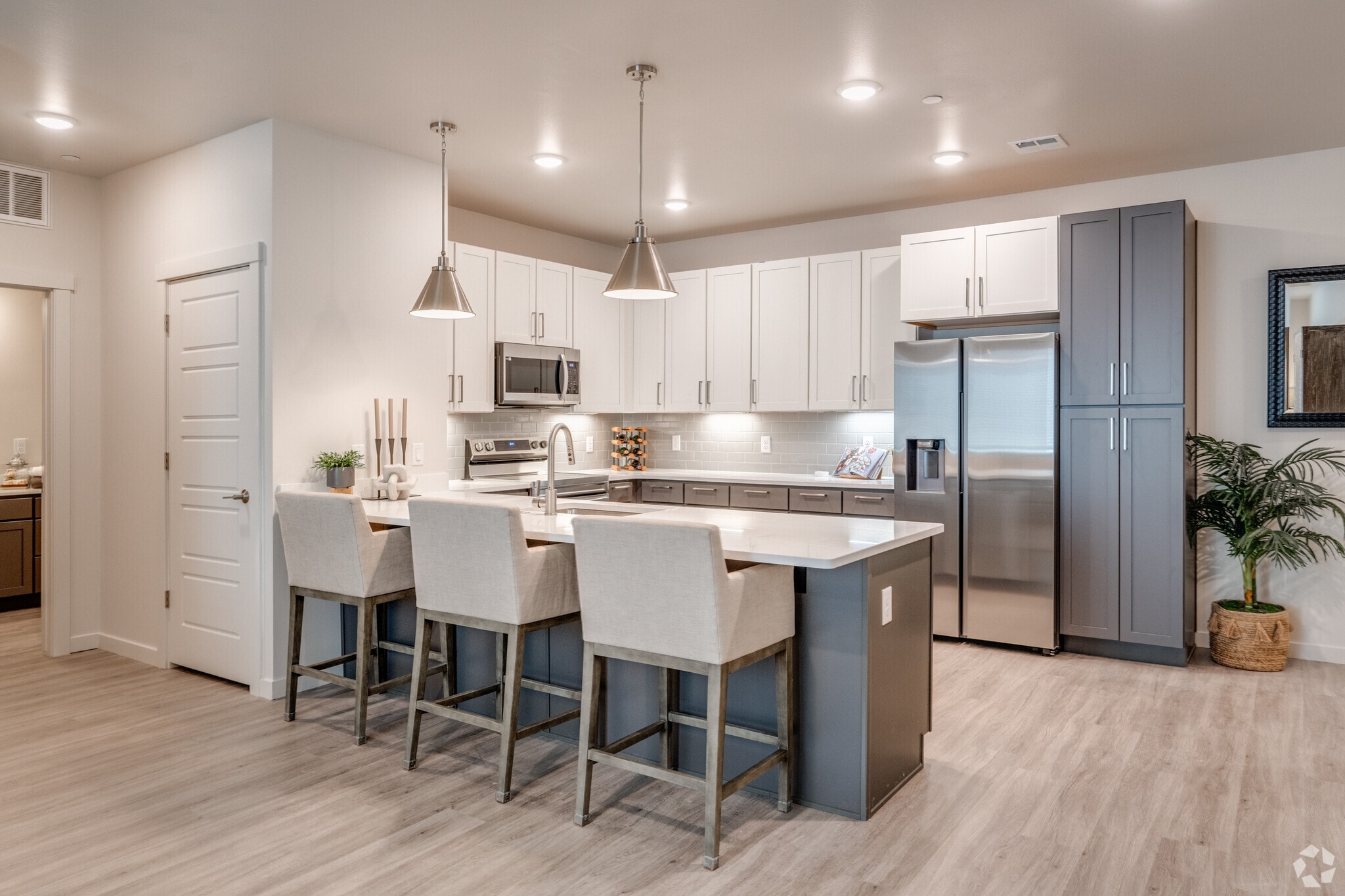 Saddle Ridge Luxury Apartments - 6830 Countryside Ave Cheyenne, WY ...