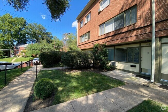 Westover Village Apartments for Rent - Arlington, VA | Apartments.com