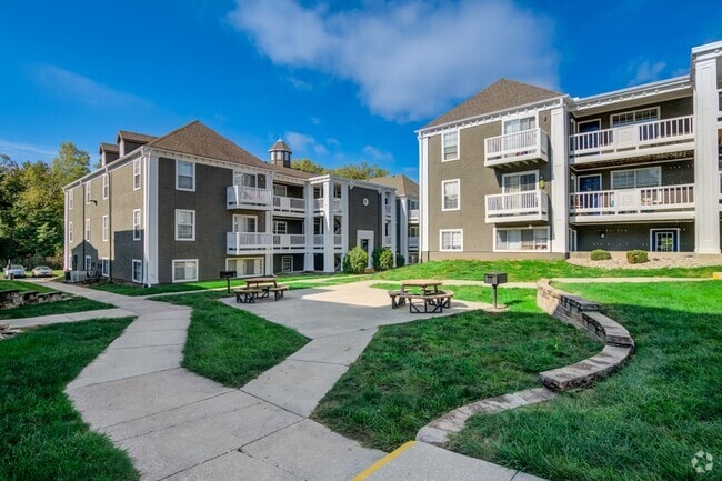 Liberty Manor Corporate Housing - Liberty, MO - Updated Today ...