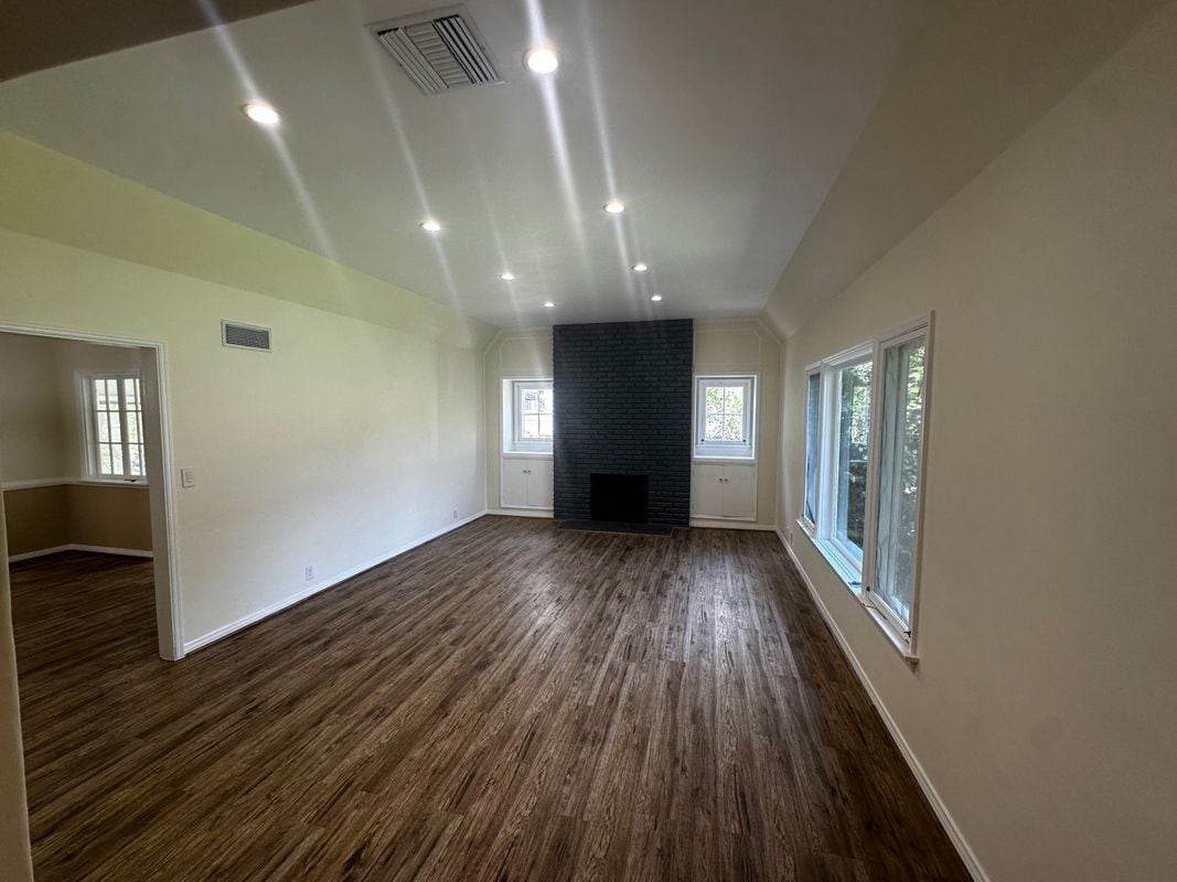 2151 N Altadena Dr, Altadena, CA 91001 | Apartments.com