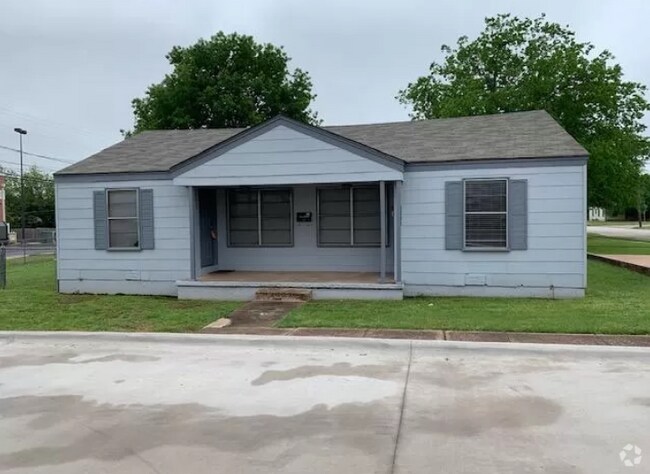 Faith Village Apartments for Rent with Hardwood Floors - Wichita Falls ...