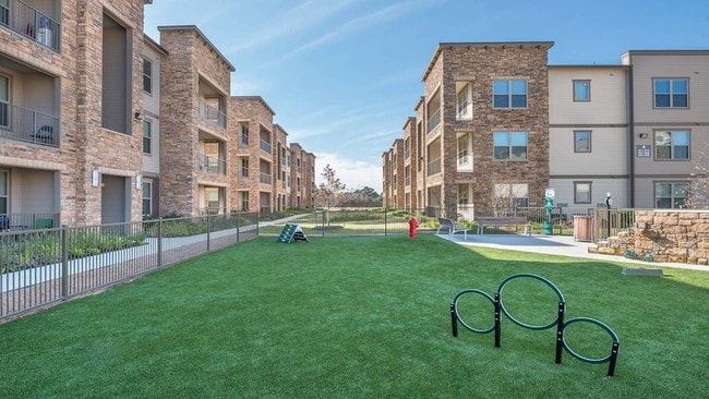 The Abbey At Spring Town Center - 21801 Northcrest Dr Spring, TX ...